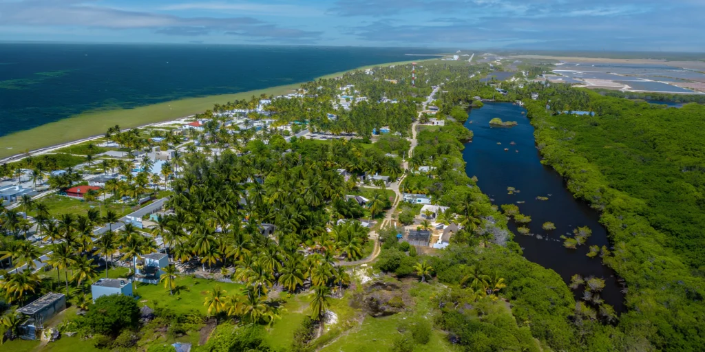 ¿Qué es y dónde se ubica la Costa Esmeralda en Yucatán? – Cuatro Lagos